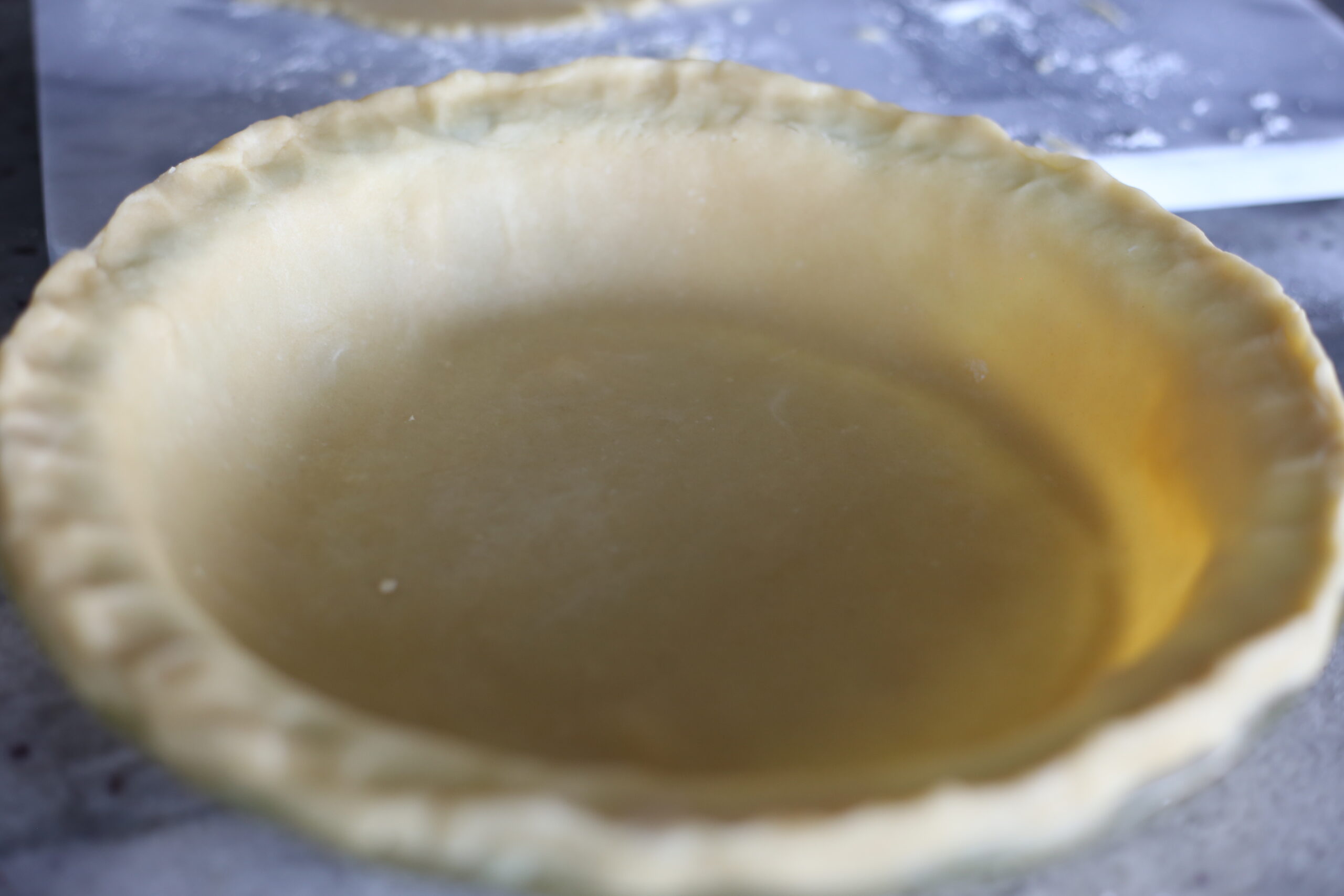 Simple Deep Dish Apple Pie - Weekend Waffler